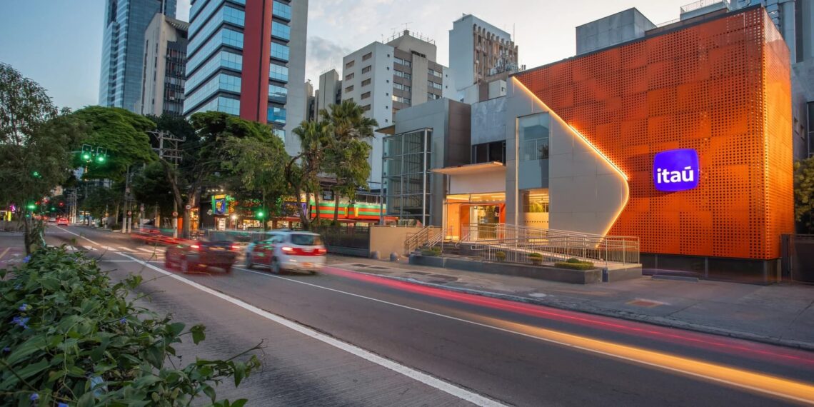 Entendendo tipos de contas bancárias e seus benefícios: Comparação ...
